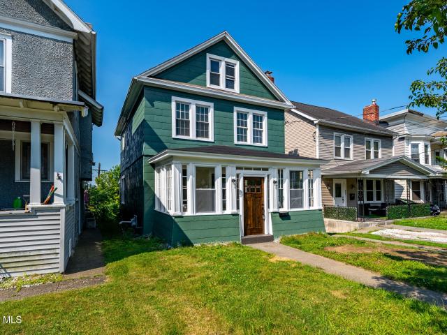 349 Manning Boulevard
