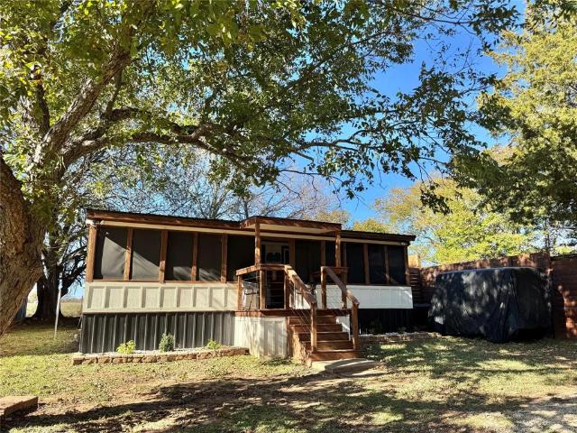 349 Northridge Dr, Gainesville, TX 76240 | MLS #21204 | Compass