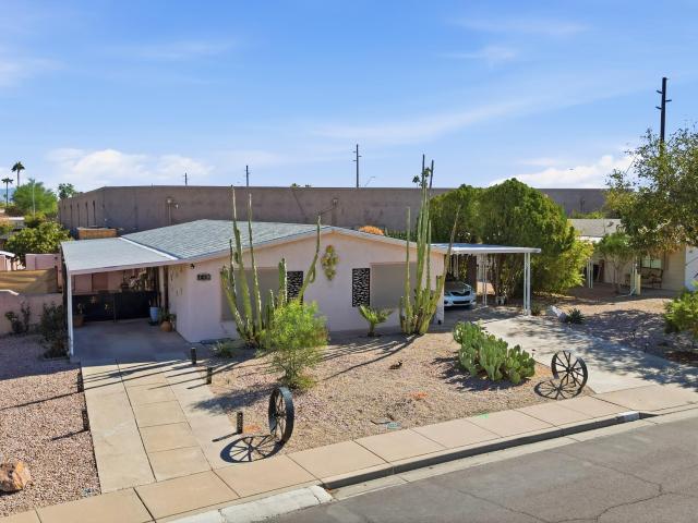 349 S Alvaro Cir, Mesa, AZ 85206 | MLS #7014 | Compass