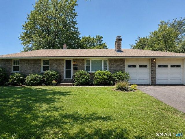 349 S Cherry St, Wallingford, CT 06492