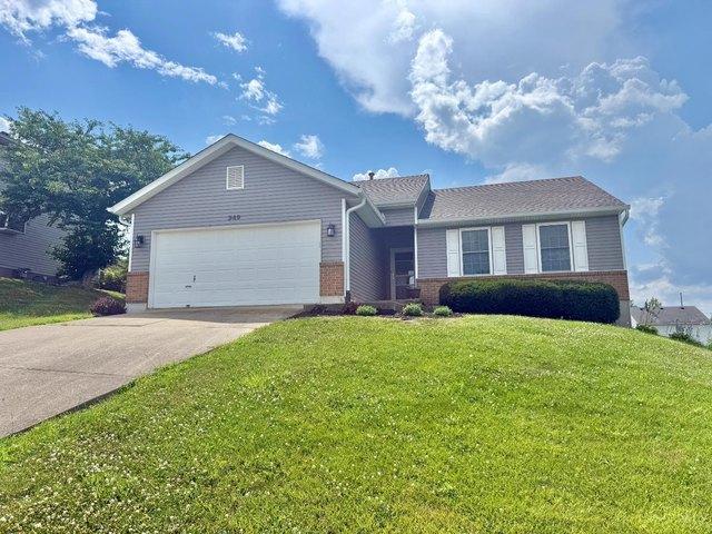 349 Timber Hill Dr, Hamilton, OH 45013