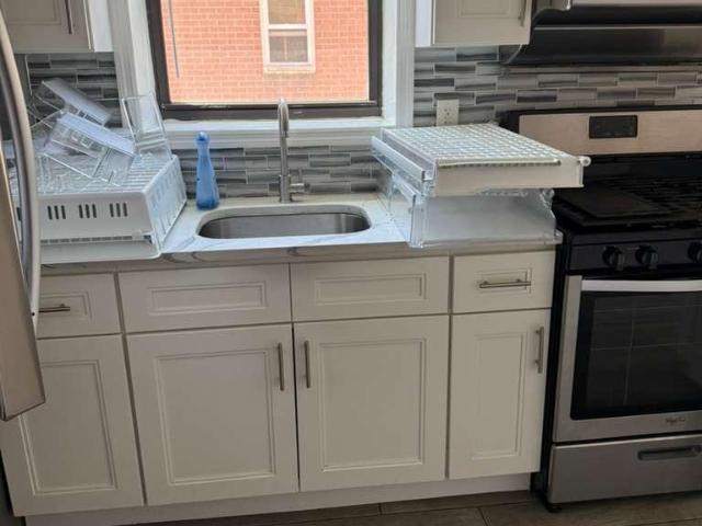 34 44 59TH Street 3F