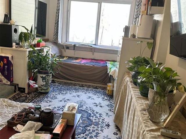 34 00 Linneaus Place, Flushing, NY 11354