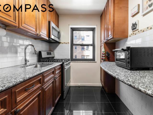 34 10 94th Street, Queens, NY
