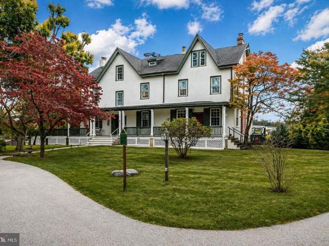 34 1/2 Mary Jane Lane