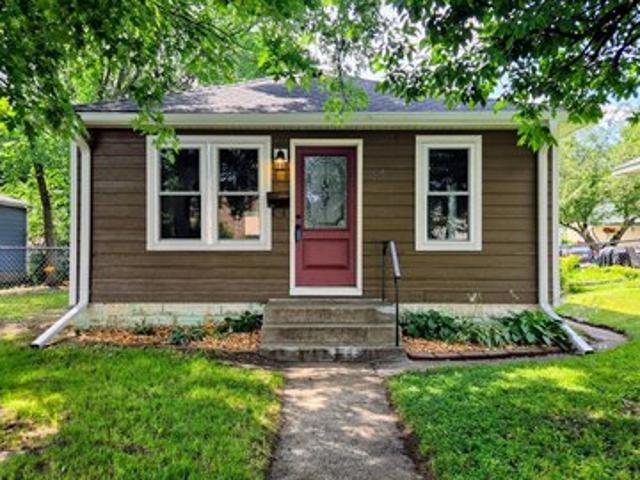 34 14th Ave N, Hopkins, MN 55343