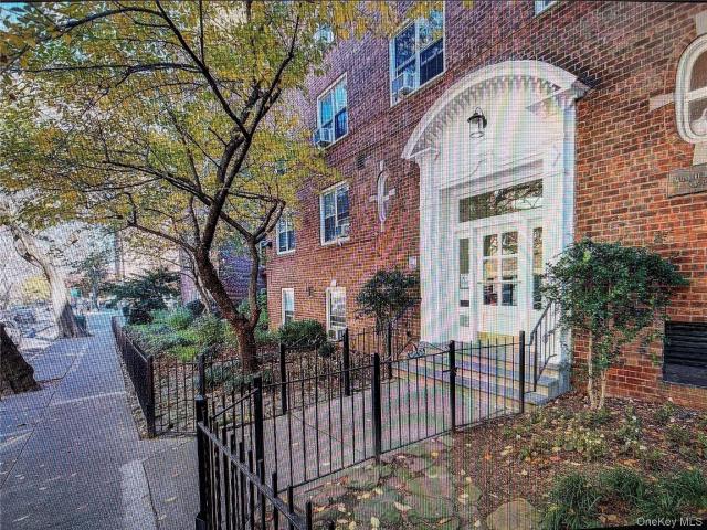 34 15 74th Street, Unit 4H