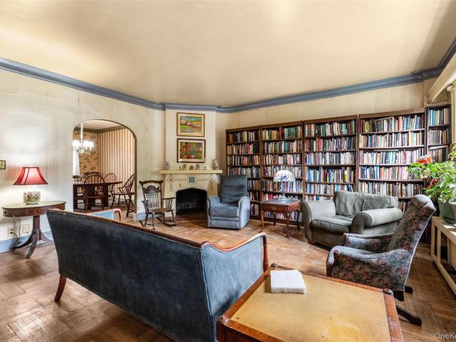 34 32 84th Street