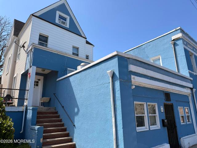 34 36 2nd Avenue