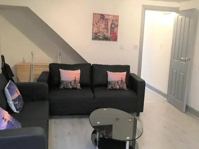 34 Teignmouth Road, Stirchley, B29 7AZ, United Kingdom | 7 bed townhouse for rent #70909365 | Rentberry