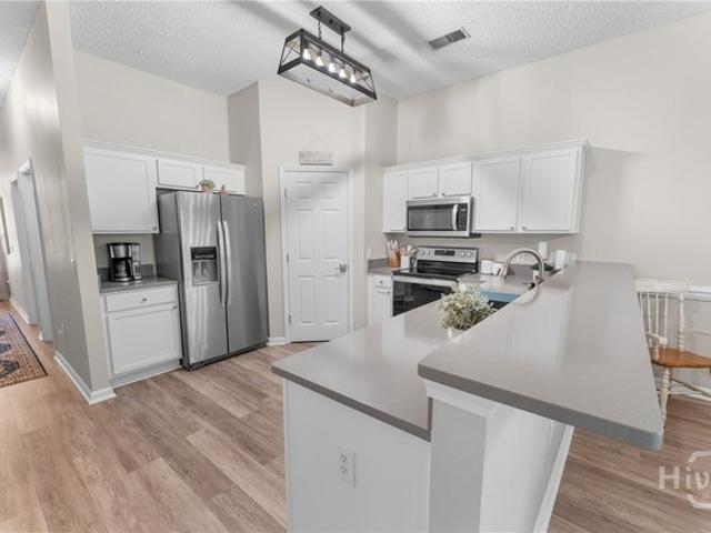 34 Travertine Cir, Savannah, GA 31419