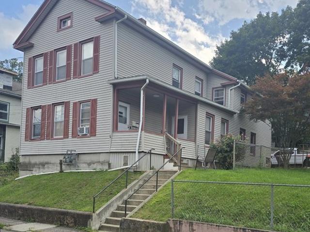 34 Union St, Meriden, CT 06451