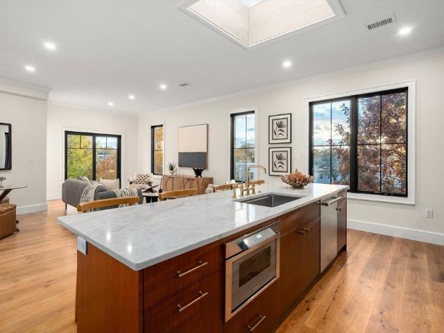 34 Vinton Street #PH4, Boston, US, MA