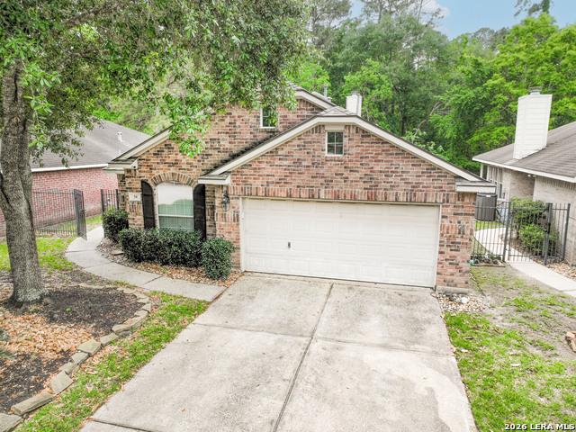 34 W Foxbriar Forest Cir
