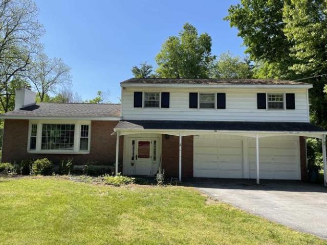 34 Walnut Hill Rd, Poughkeepsie, NY 12603