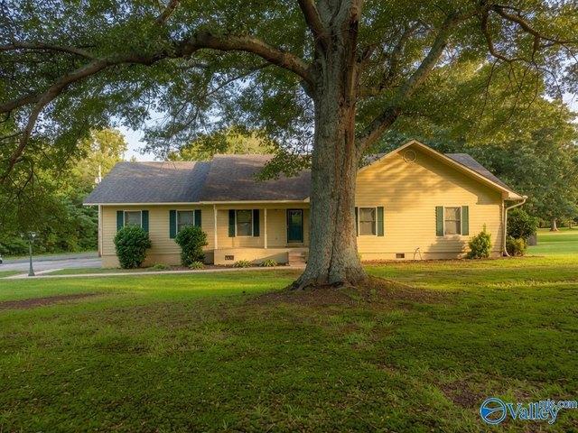 34 Weatherly Ave, Albertville, AL 35950