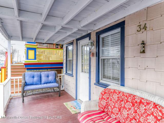 34 Webb Avenue Unit EAST SIDE