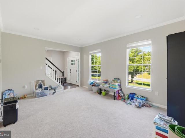 34 Westhampton Court