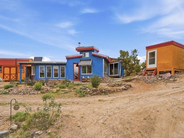 34 White Wolf Rd, Cerrillos, NM 87010