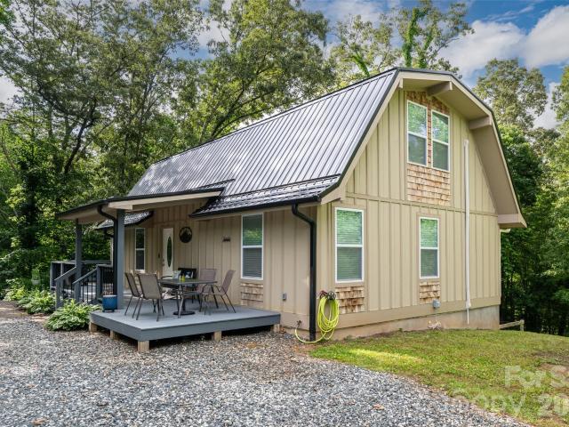 34 Wintercrest Drive