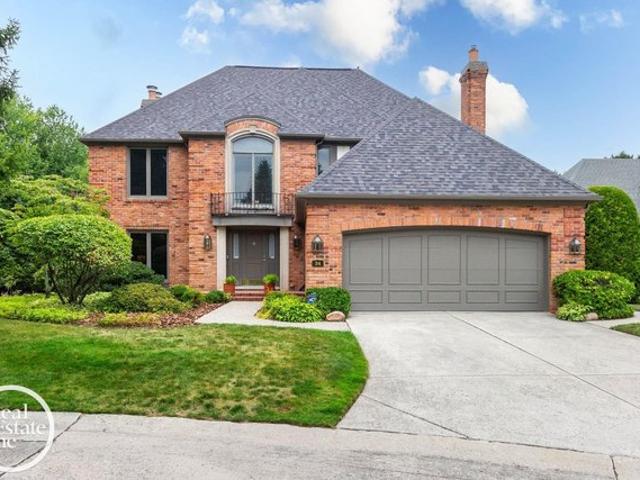 34 Windemere Place Ln, Grosse Pointe, MI 48236