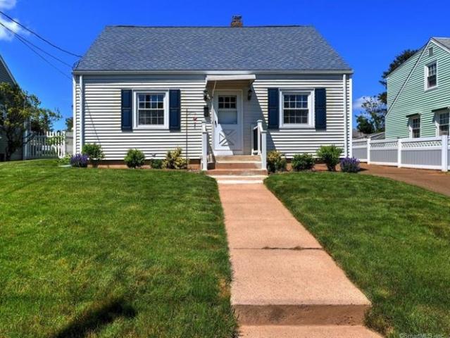 34 Willard St, Hamden, CT 06518
