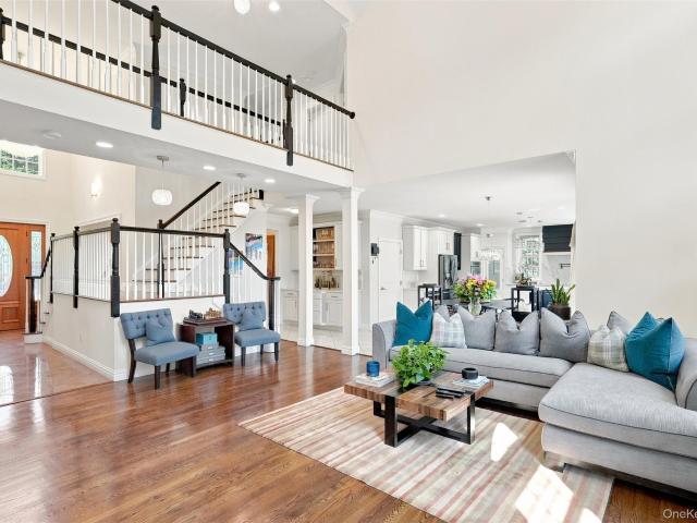 34 Woodcrest Lane