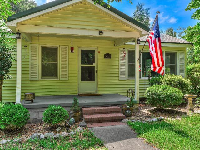 34 Alex Johnson Drive