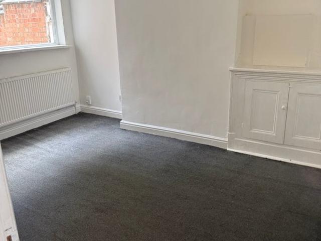 3/4 bed fully refurbished property
