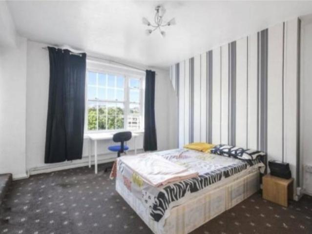 3/4 Bedroom Flat in the Heart of Camden