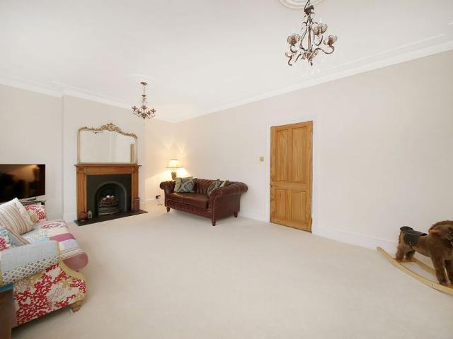 3/4 Bedroom Split Level Maisonette for Rent in Blackheath