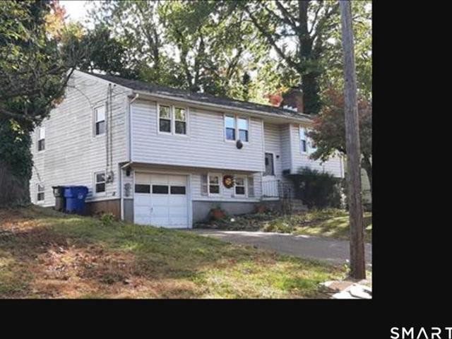 34 Berkeley Pl, Newington, CT 06111