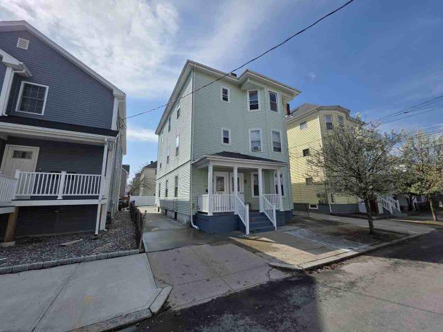 34 Berkley St 3 Bedroom Apartment for Rent at 34 Berkley St, Providence, RI 02908 Valley