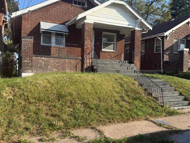 34 Blakemore Pl, St. Louis, MO 63121 | Compass