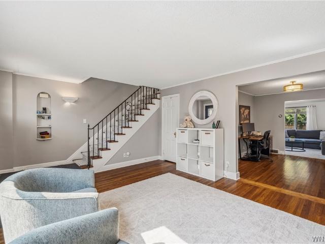 34 Byron Avenue