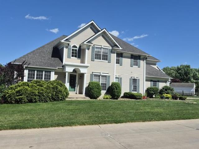 34 Cambridge Ct, Ottumwa, IA 52501