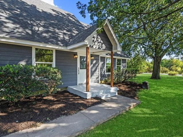 34 Cambridge Dr, Pottsboro, TX 75076