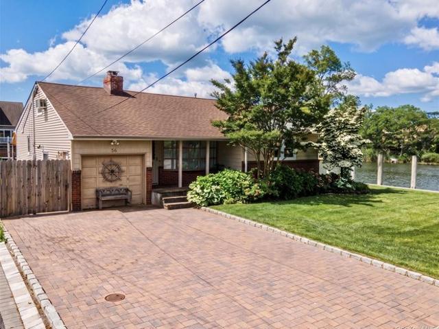 34 Cape Rd, Amityville, NY 11701