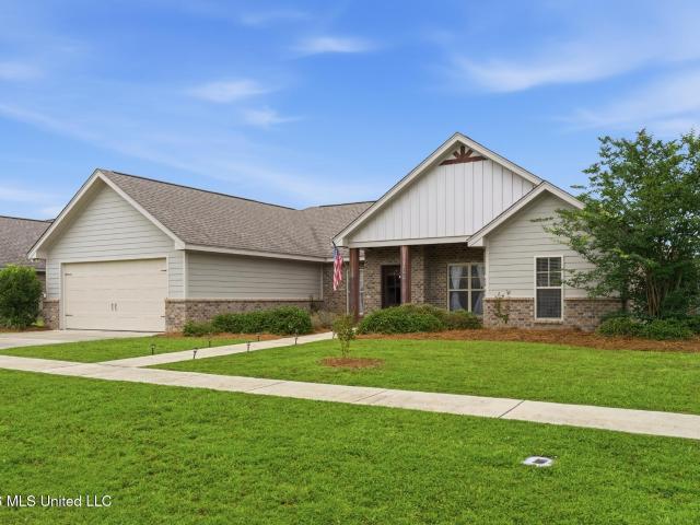 34 Castlewoods Way