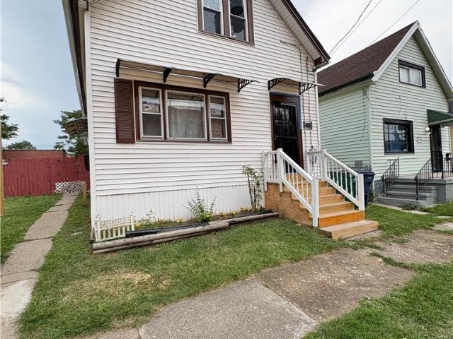 34 Coit Street