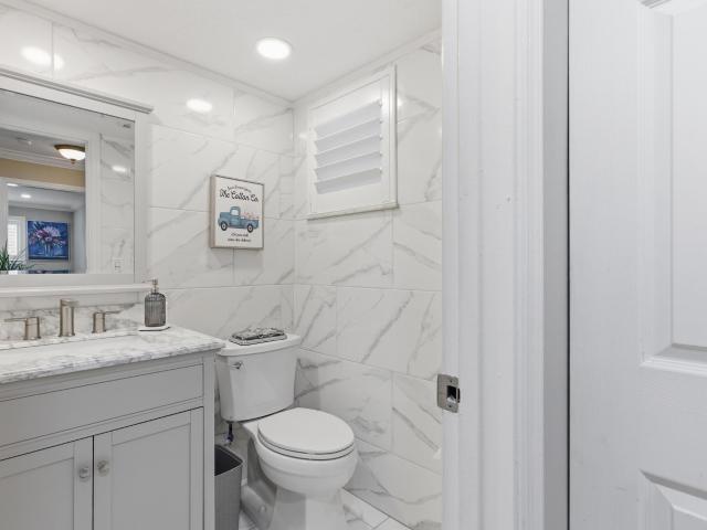 34 Colonial Club Dr, Unit 101, Boynton Beach, FL 33435 | MLS #B26035