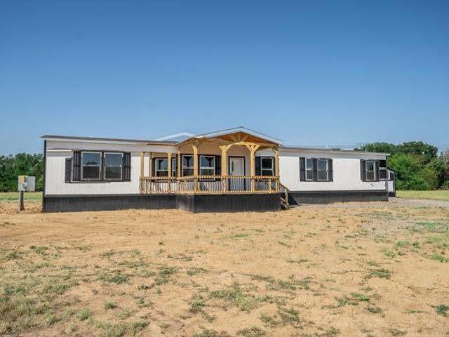34 County Road 1126, Cumby, TX 75433
