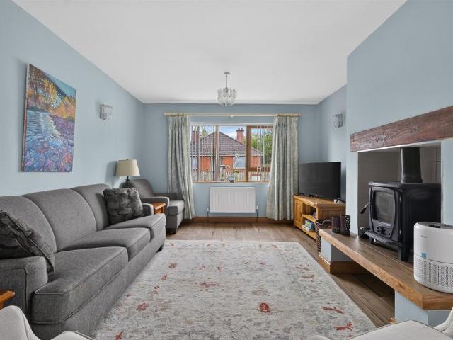 34 Cricklewood Park