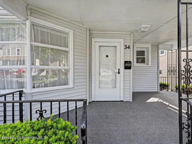 34 Darte Avenue