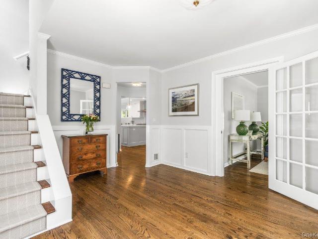 34 Davis Avenue