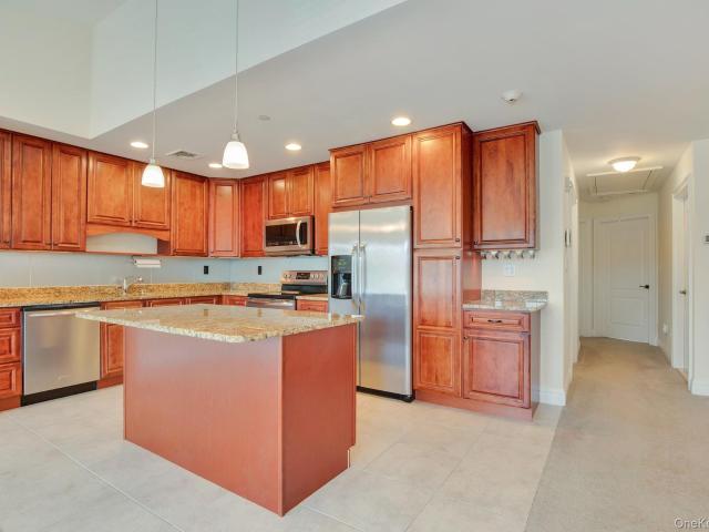 34 Della Drive