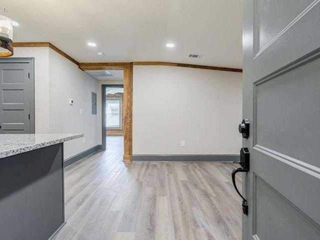 34 Depot St Apt 25, Hartwell, GA 30643