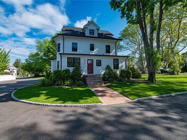 34 Dewey Street