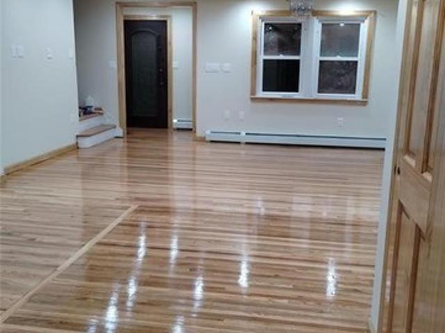 34 Diamond St, Elmont, NY 11003