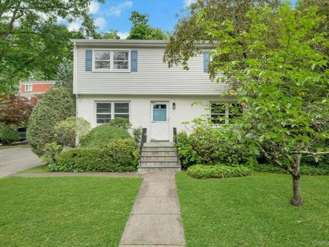 34 Dogwood Dr, Scarsdale, NY 10583